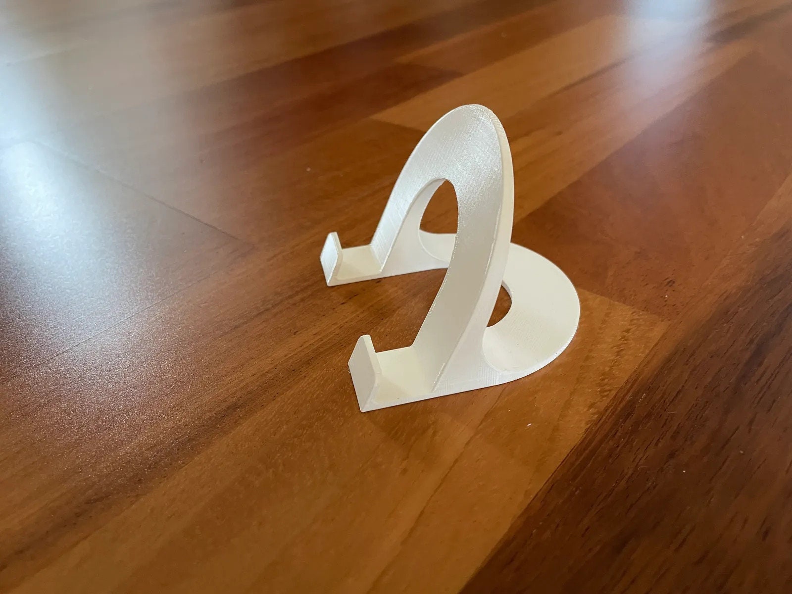 Mobile Phone Stand in a Modern Curved Design. - Etsy
