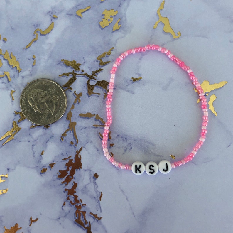 BTS Member Initials Seed Beed Bracelet (18 Cm) - Etsy
