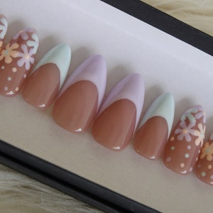Spring Flower Power Press on Nails - 10 or 20pc Press on Nail Set ...