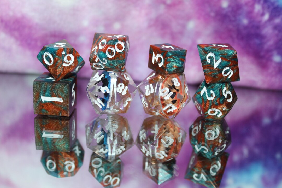 Portal 8 Piece Dice Set Dungeons and Dragons - Etsy