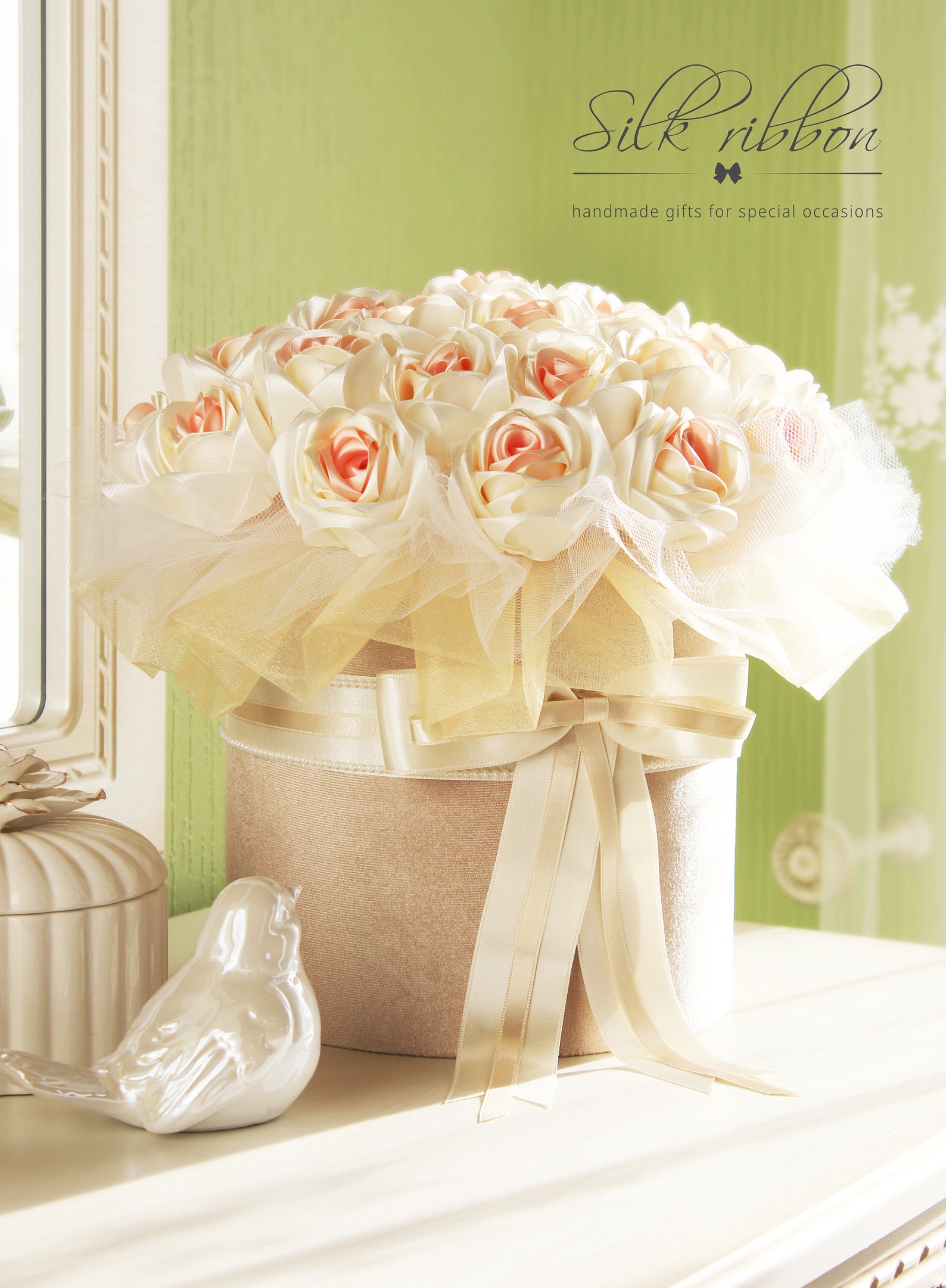 Ribbon Roses Bouquet Roses in a Round Box Luxury Flower Box - Etsy