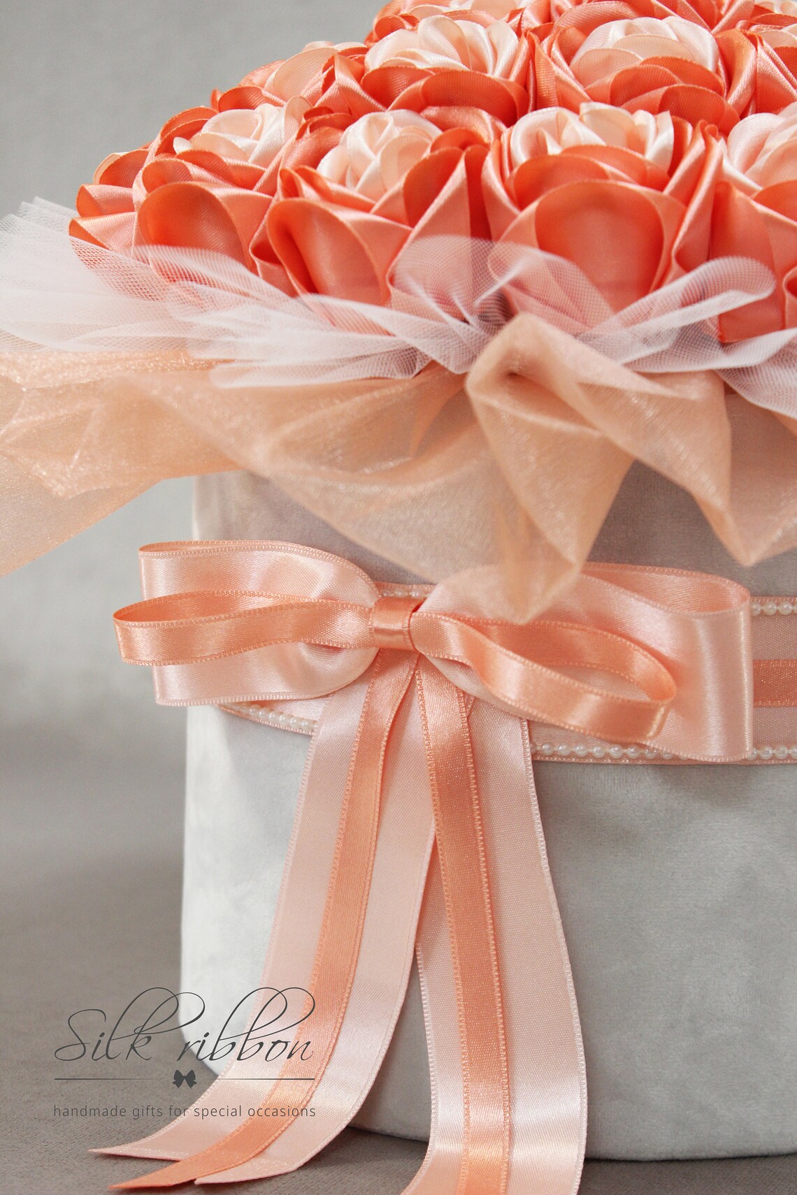 Ribbon Roses Bouquet Roses in a Round Box Luxury Flower Box - Etsy