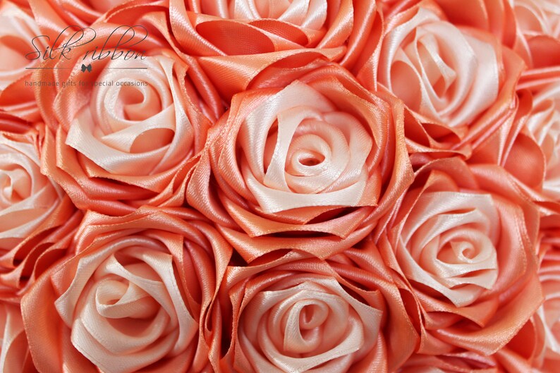 Ribbon Roses Bouquet Roses in a Round Box Luxury Flower Box - Etsy