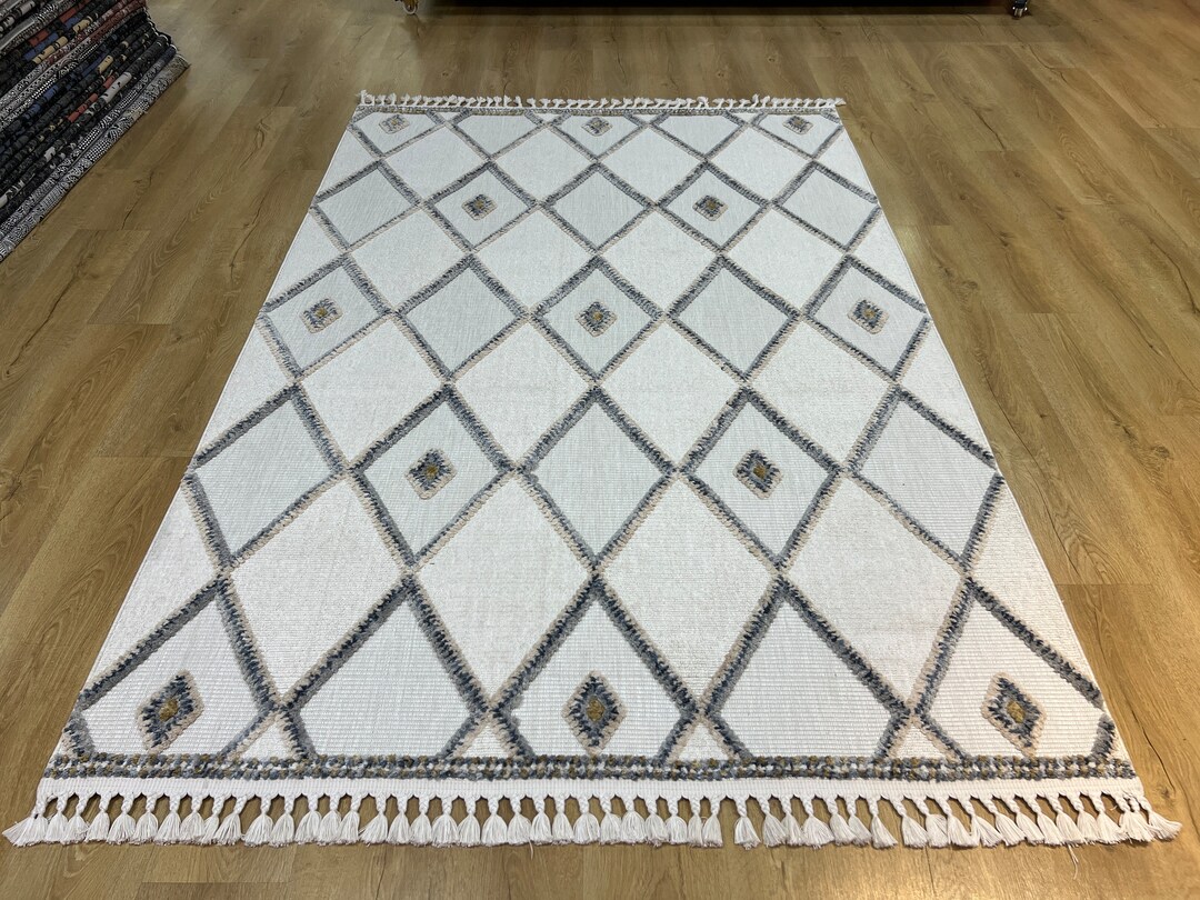 5x8 White Blue Ruf, Embossed Carpet, Cotton Based Carpet, Polyester ...