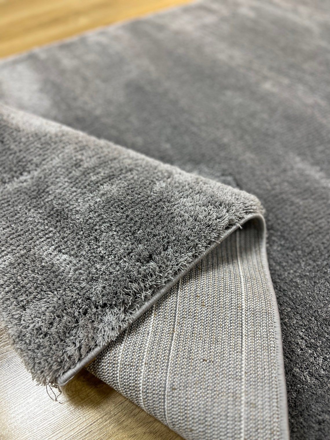 Light Gray Shaggy Rug, Modern Shaggy Plush Rug, Shaggy Bedroom Rug ...