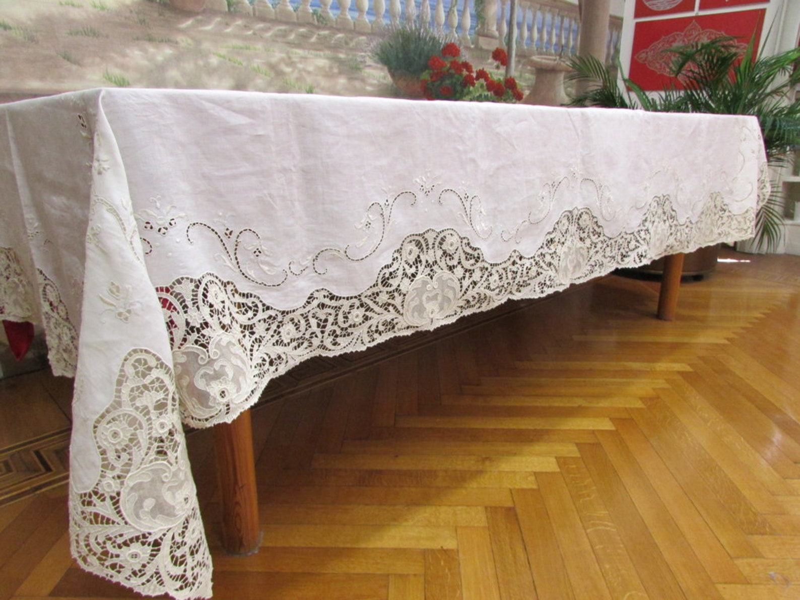 Ivory Linen Tablecloth, New From the 70s With Rich Burano Lace Inserts ...
