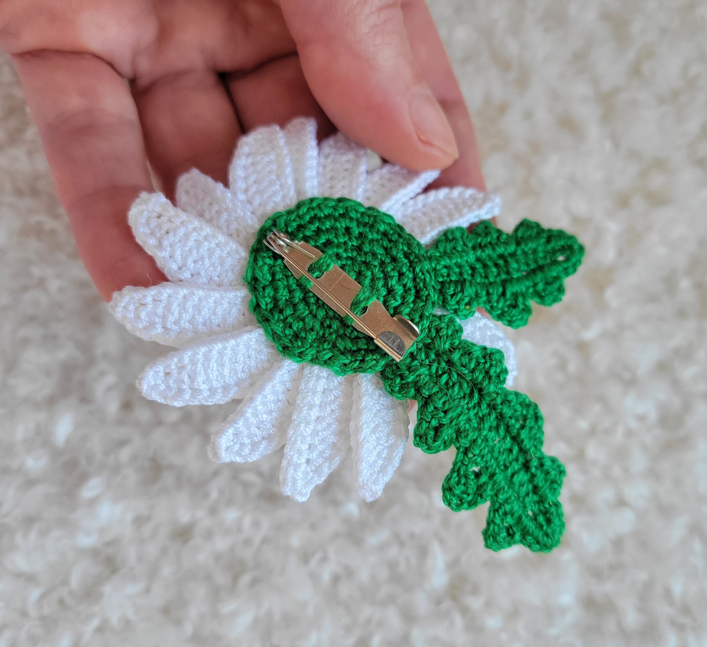 Daisy Flower Crochet Brooch Pretty Flower Cotton Crochet Badge - Etsy