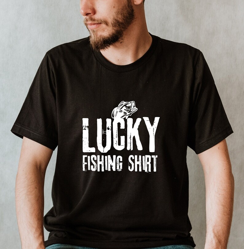 Lucky Fishing shirt Camisetas unisex Regalo de pesca para él Camisa de pescador Regalo para ...