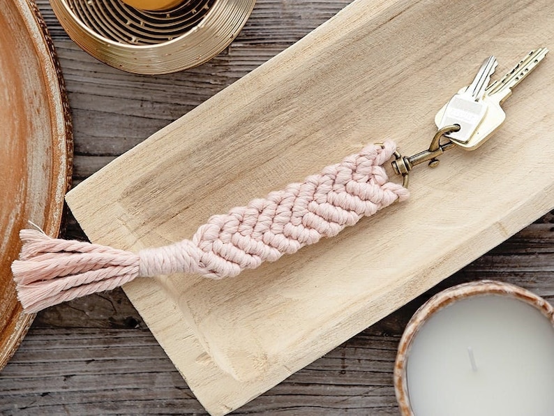 Kit diy débutant porte clé en Macramé - Etsy France Kit diy débutant porte clé en Macramé - Etsy France