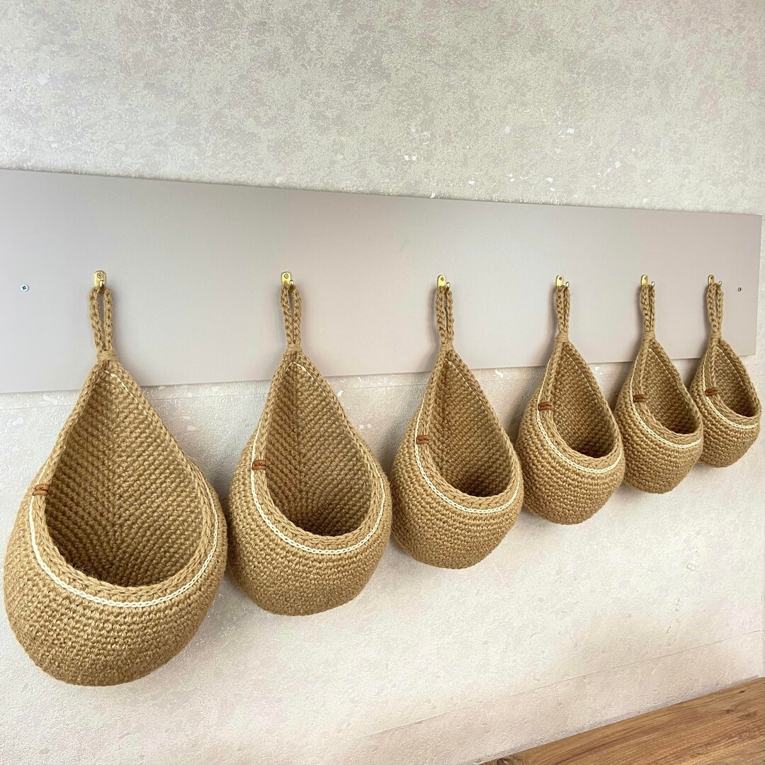 Jute Hanging Wall Basket, Basket With Vanilla Stripe, Hanging Baskets ...