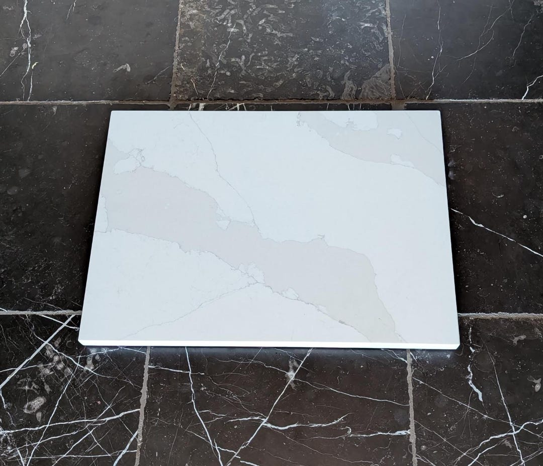 Calacatta Gold Polished Quartz Chopping Board: White & Grey Veined ...