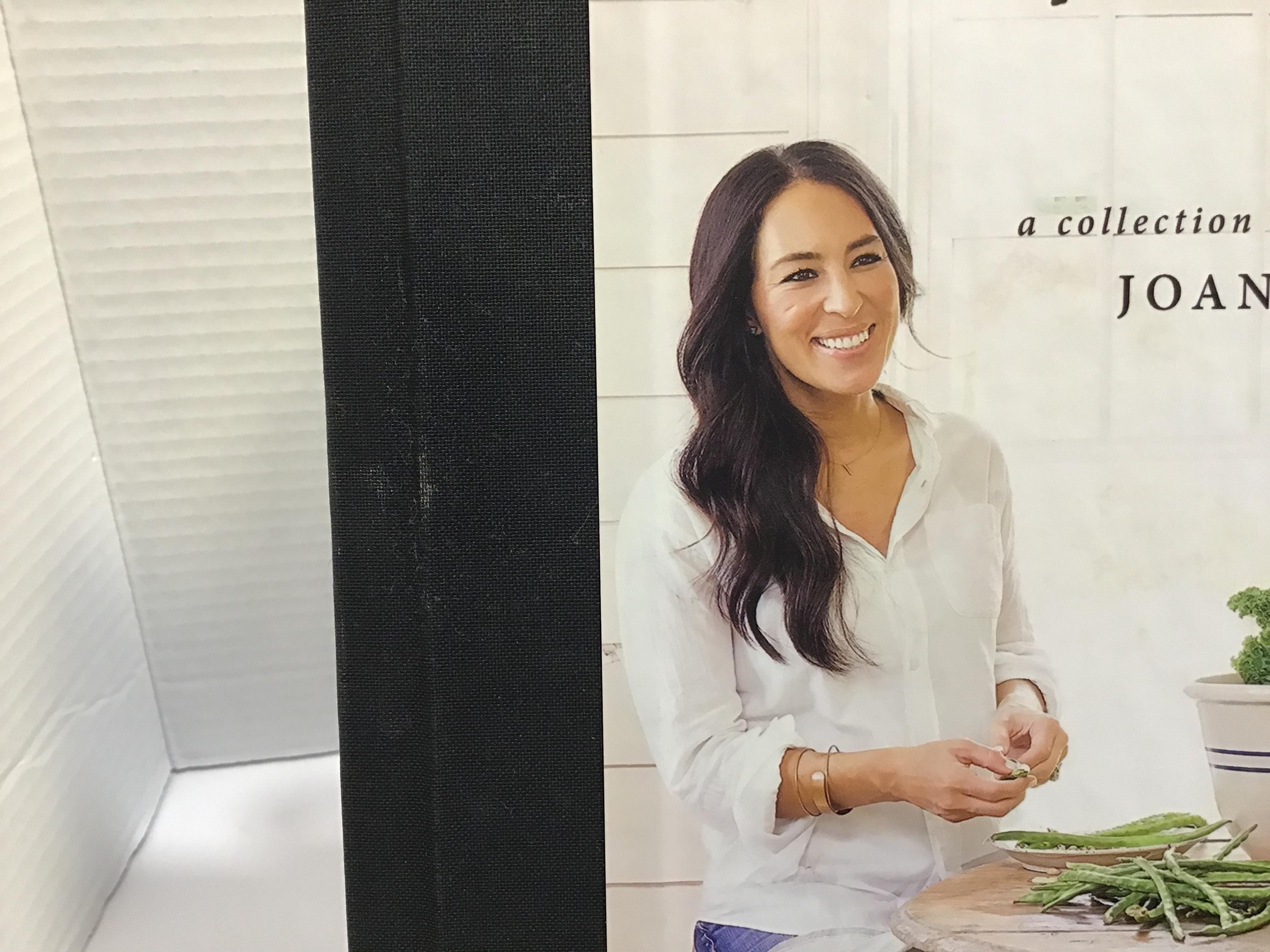 Magnolia Table a Collection of Recipes for Gatherings by Joanna Gaines ...