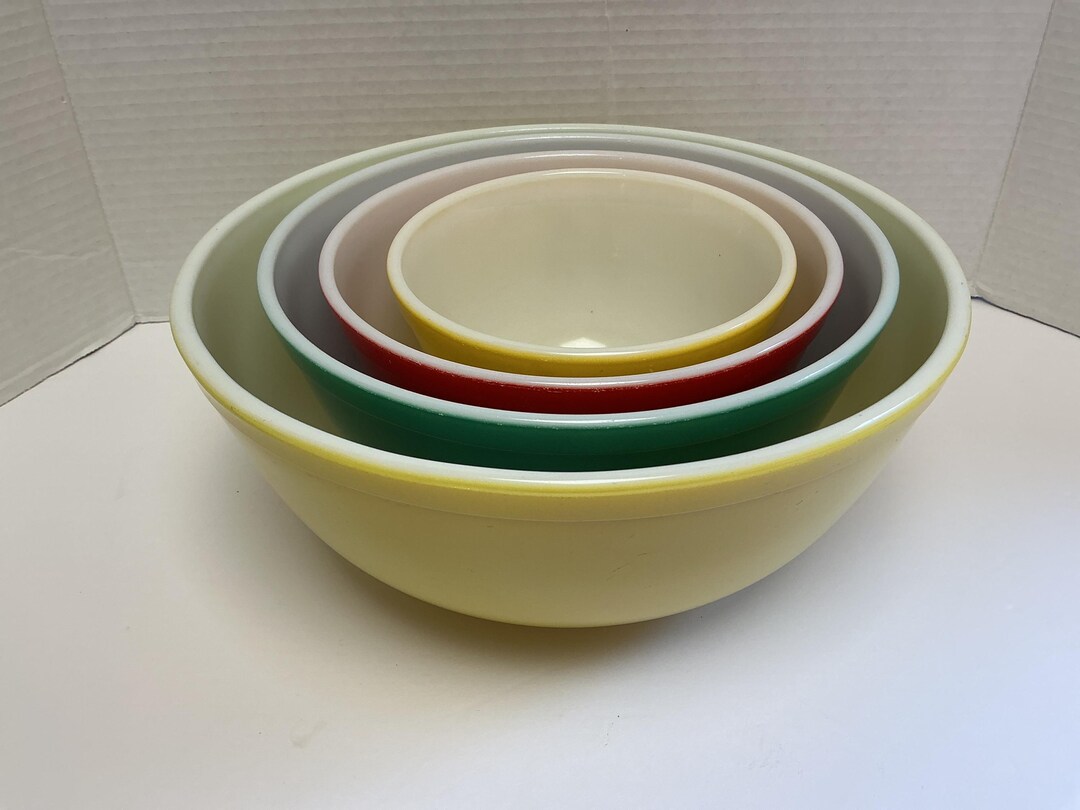 Pyrex Mixing Bowls- Set of 4 - Etsy