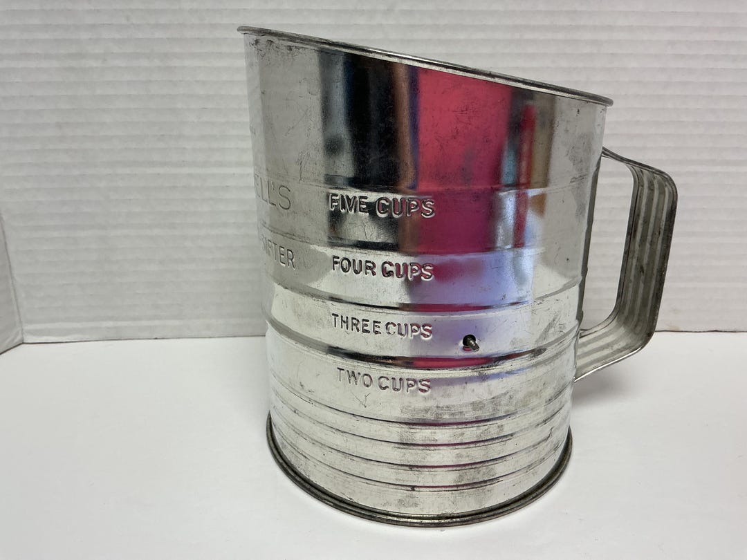 Vintage Bromwell’s Measuring Sifter With Wooden Handle- 5 Cup - Etsy