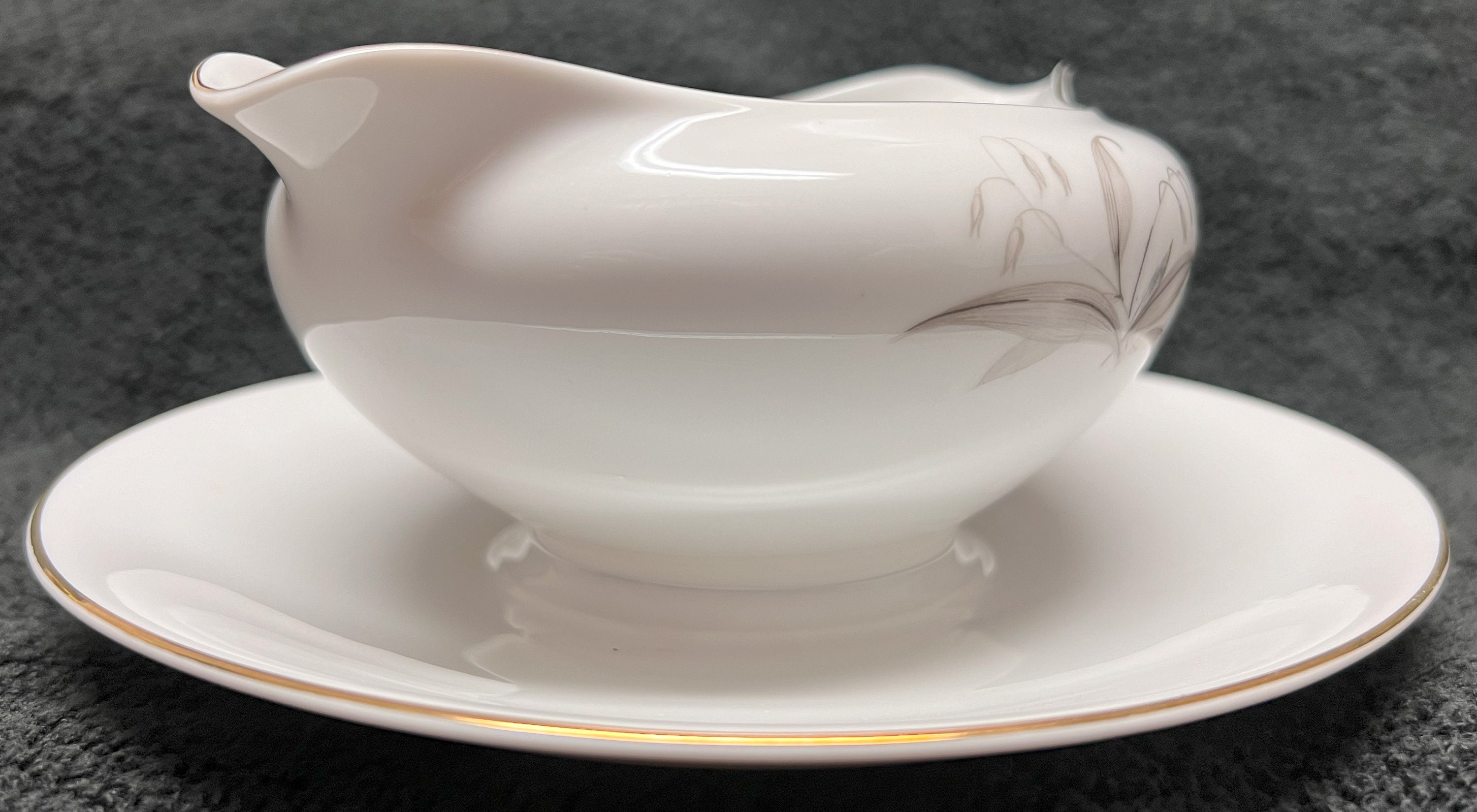 Vintage Kaysons Golden Rhapsody Gravy Boat W/attached Saucer - Etsy