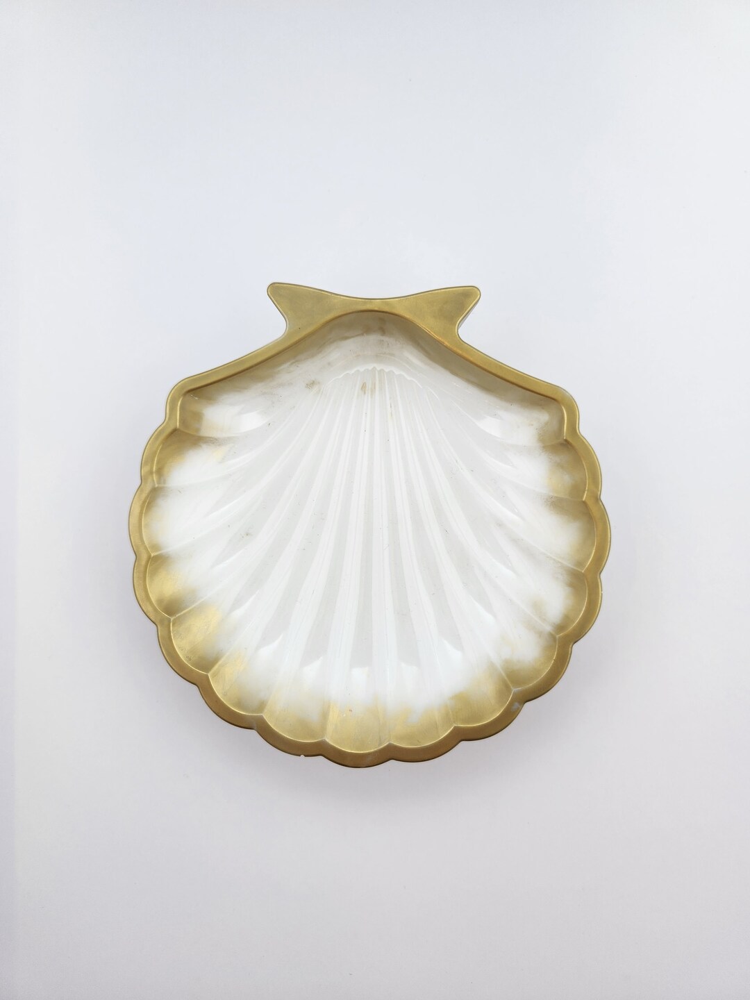 White With Gold Rim Seashell Shaped Resin Dish - Etsy