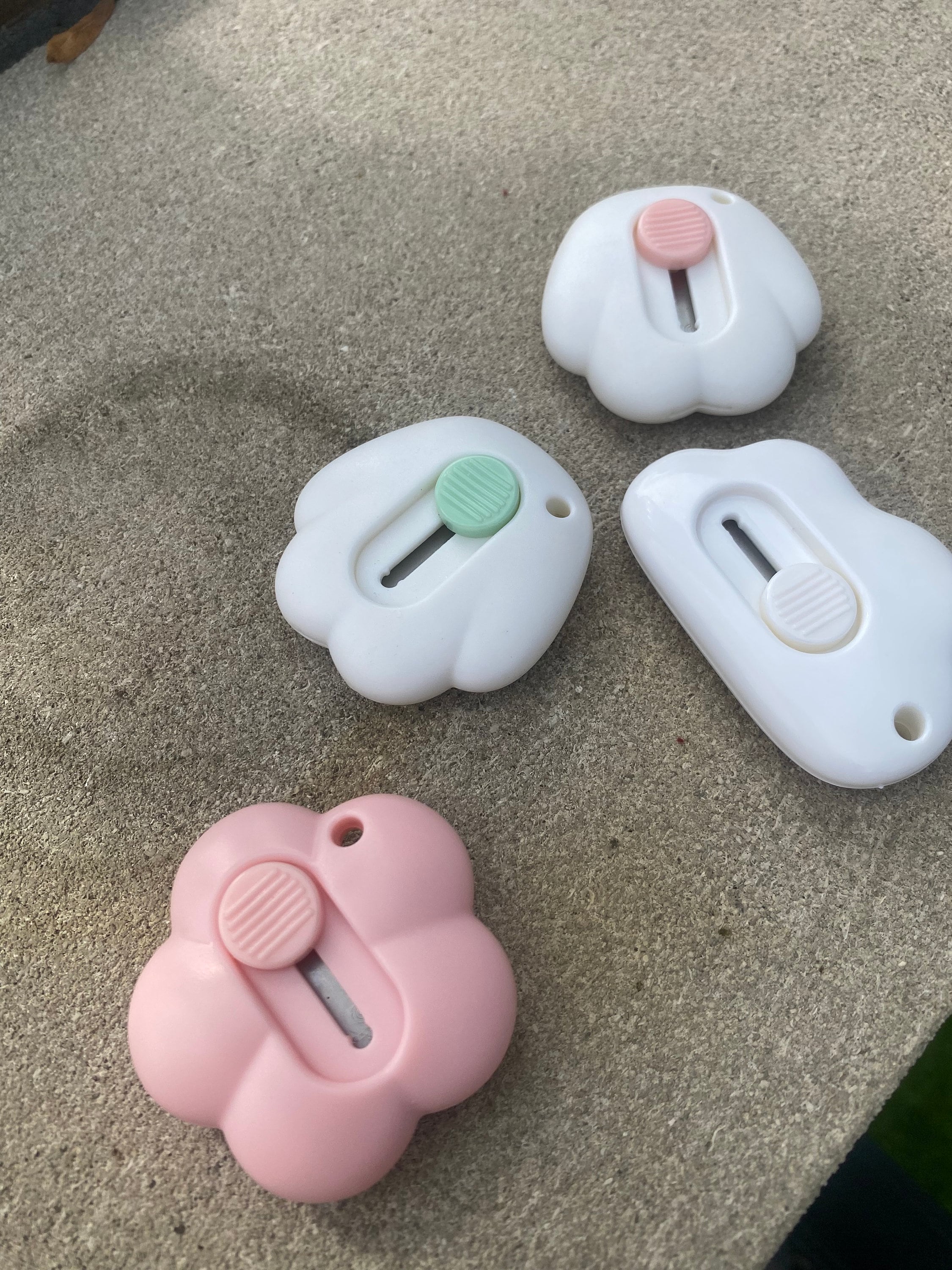 Mini Shaped Retractable Utility Knife | Box Cutter | Letter Opener ...