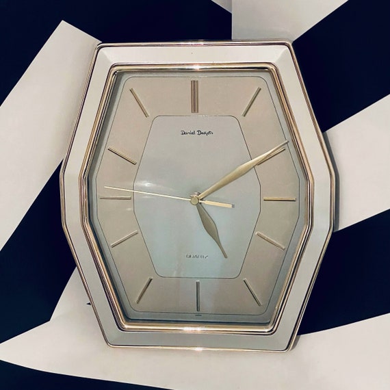 1980s Daniel Dakota Wall Clock - Etsy