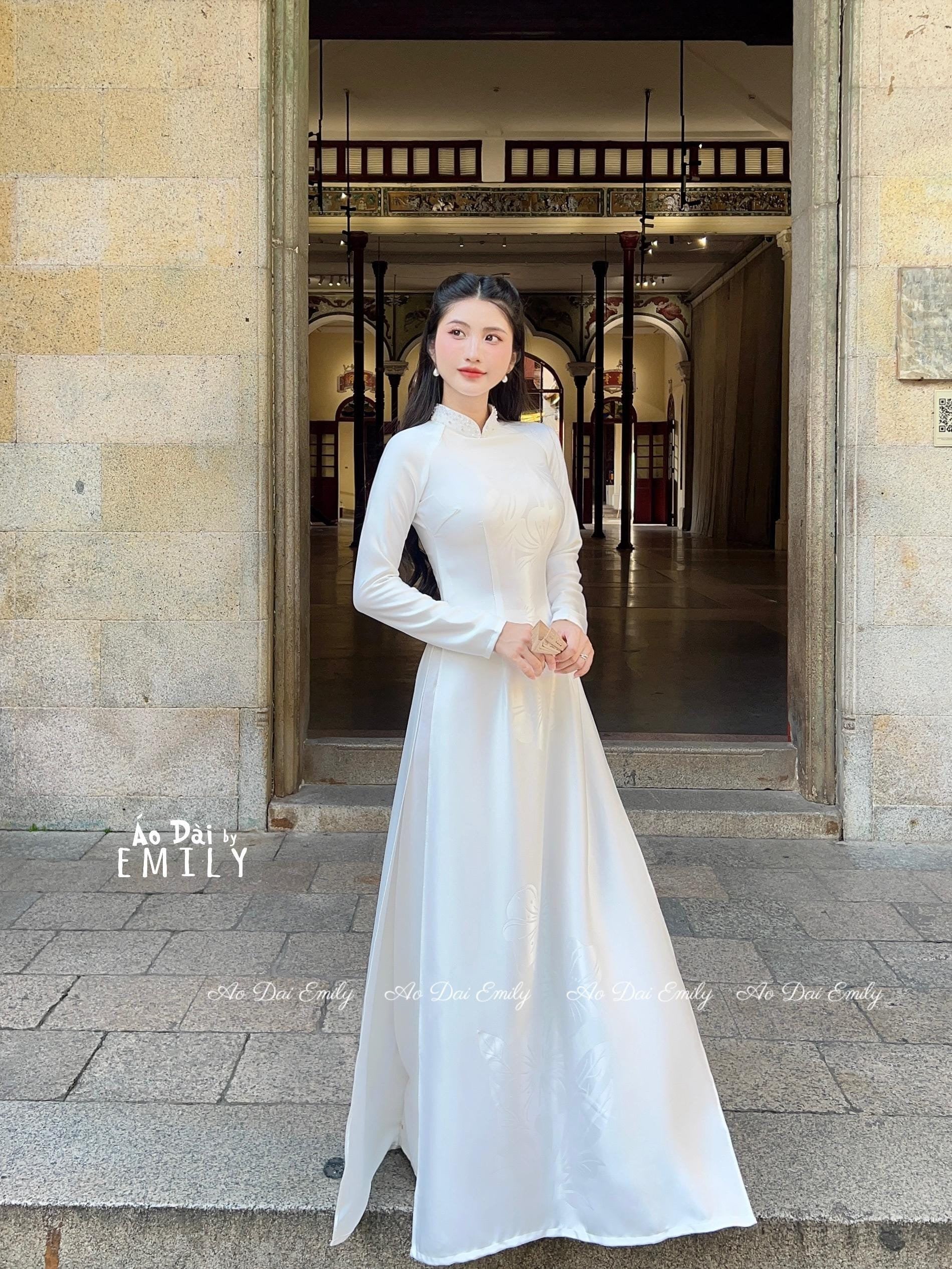 White Ao Dai With Simple Crystals Rhinestones áo Dài Vietnam Ao Dai Women Uniform Ao Dai No ...