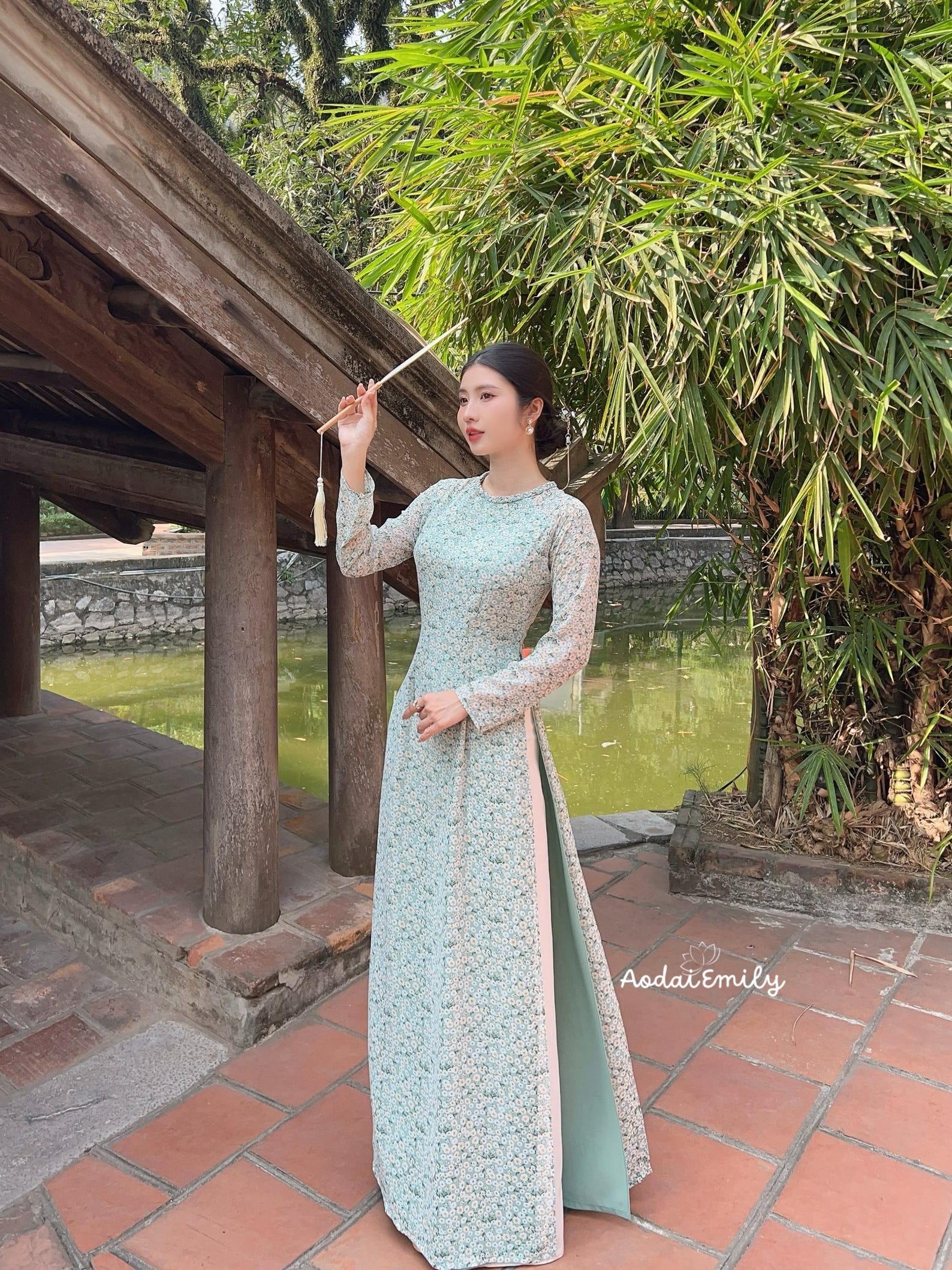 Mini Daisy Flowers Pre-made Silk Ao Dai | Double Layers Ao Dai for ...
