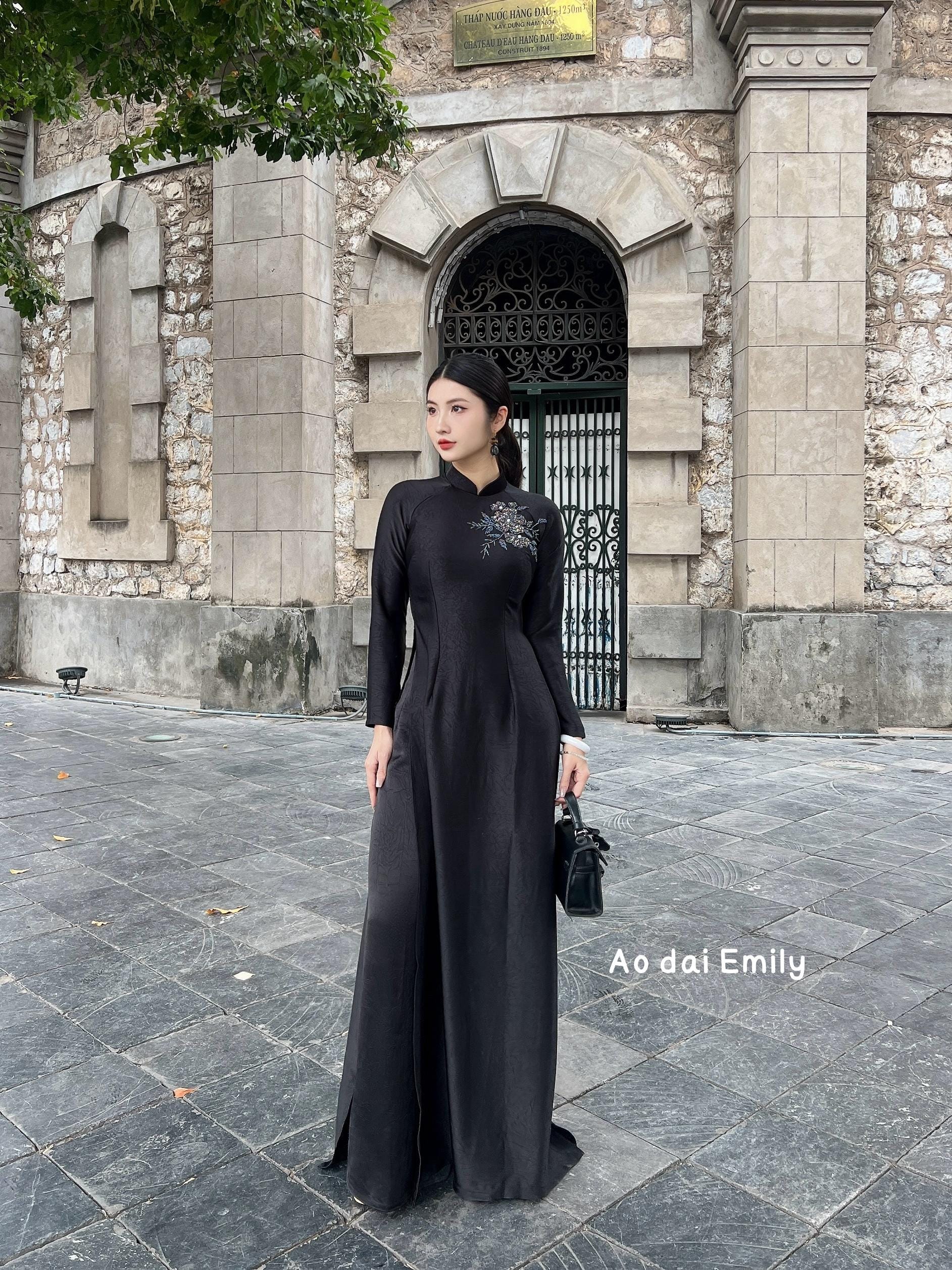 Black Ao Dai Set With Designed Crystals| Ao Dai for Special Events ...