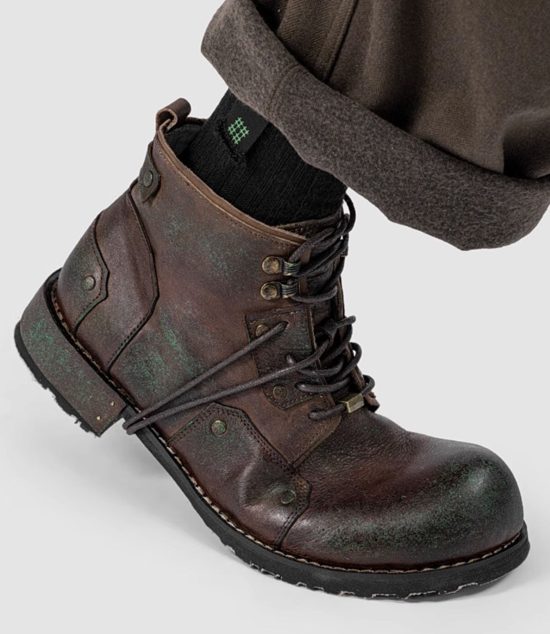 Handcrafted Vintage Inspired Cowhide Work Boots With Evolving Ship ...
