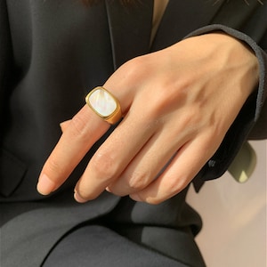 Mother-of-pearl Ring, Chunky Gold Signet Ring, Wide Band Ring, Square White Mop Shell Ring ...