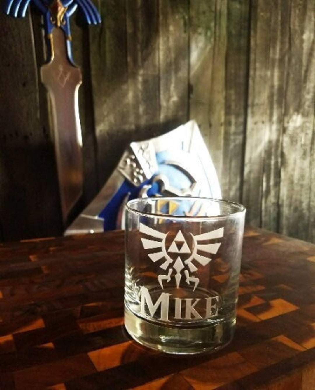 Legend of Zelda Glass, Zelda Gifts, Zelda Whiskey Glass, Hylian Crest ...