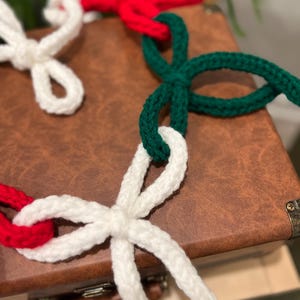 Crochet Bow Garland - Etsy