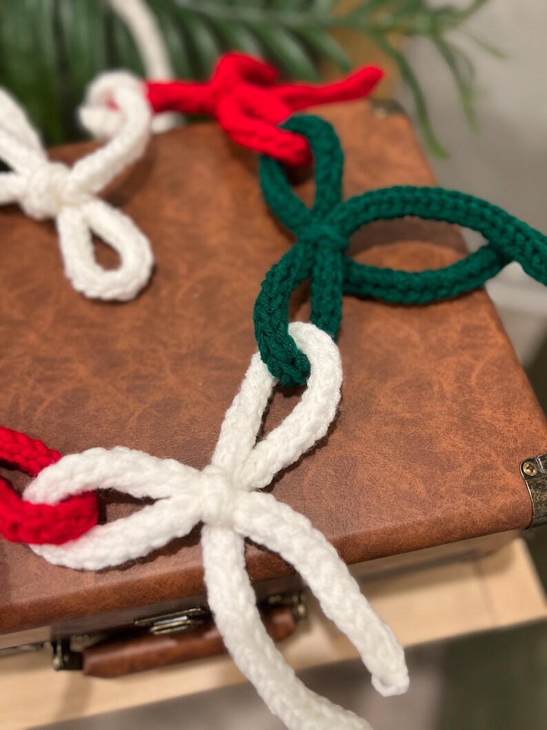 Bow Garland - Crochet Garland - Holiday Garland - Etsy