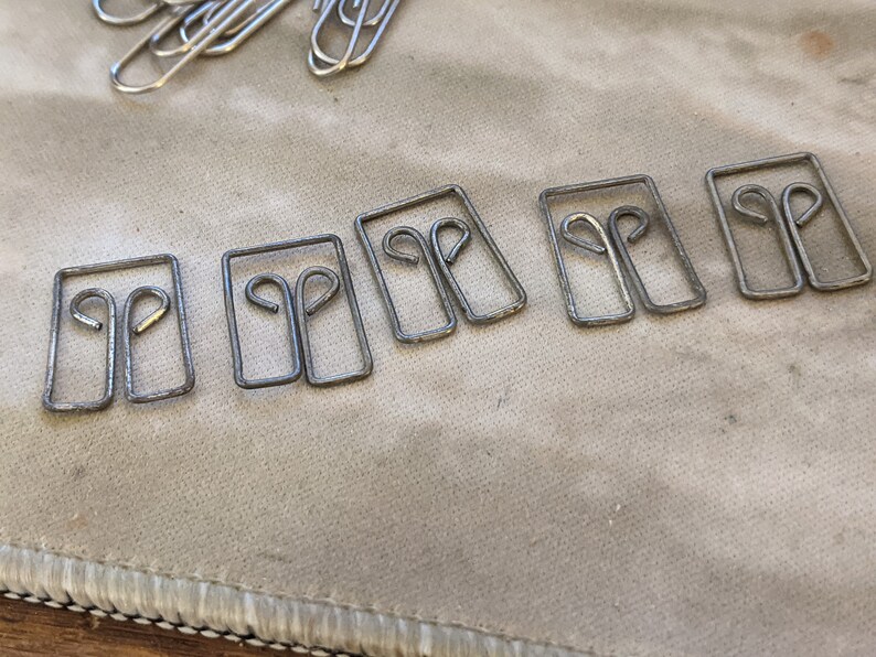 Vintage MONARCH No.2 Regal Clips - Etsy