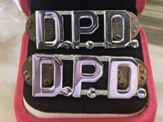 Dallas Police Department Collar / Lapel pins with Sil… - Gem