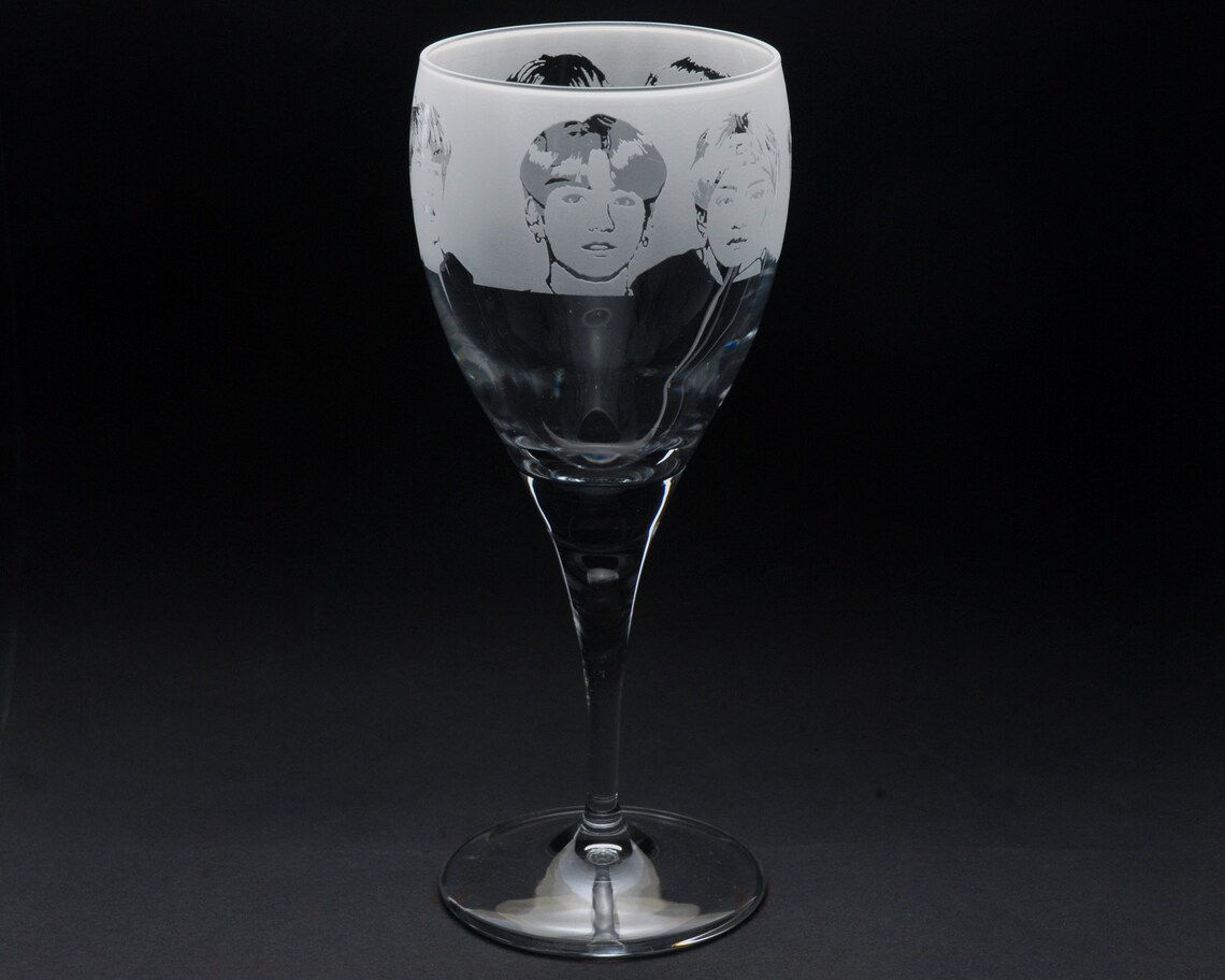BTS Crystal Wine Glass Engraved Gift Present - Etsy