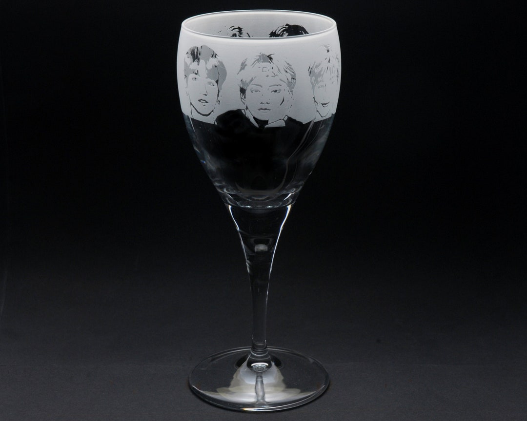 BTS Crystal Wine Glass Engraved Gift Present - Etsy
