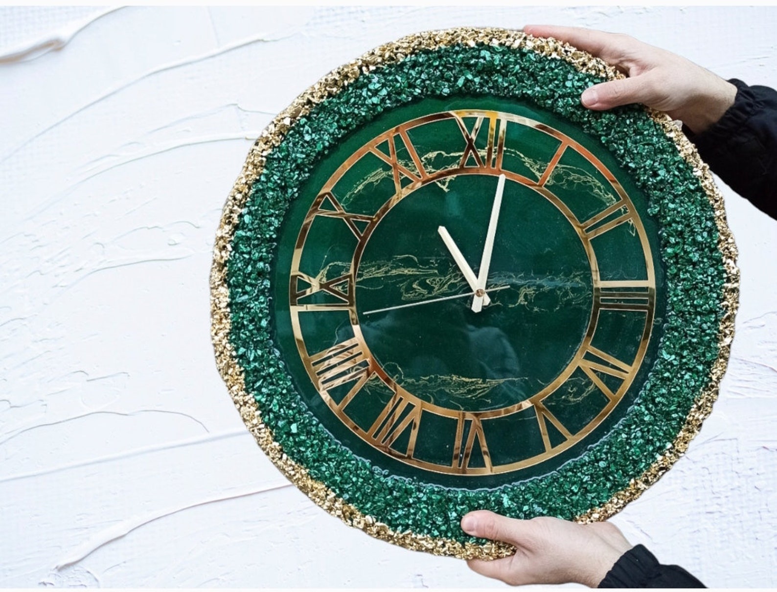 Epoxy Wall Clock, Emerald Gold and Emerald Stones Clock, Accessory ...