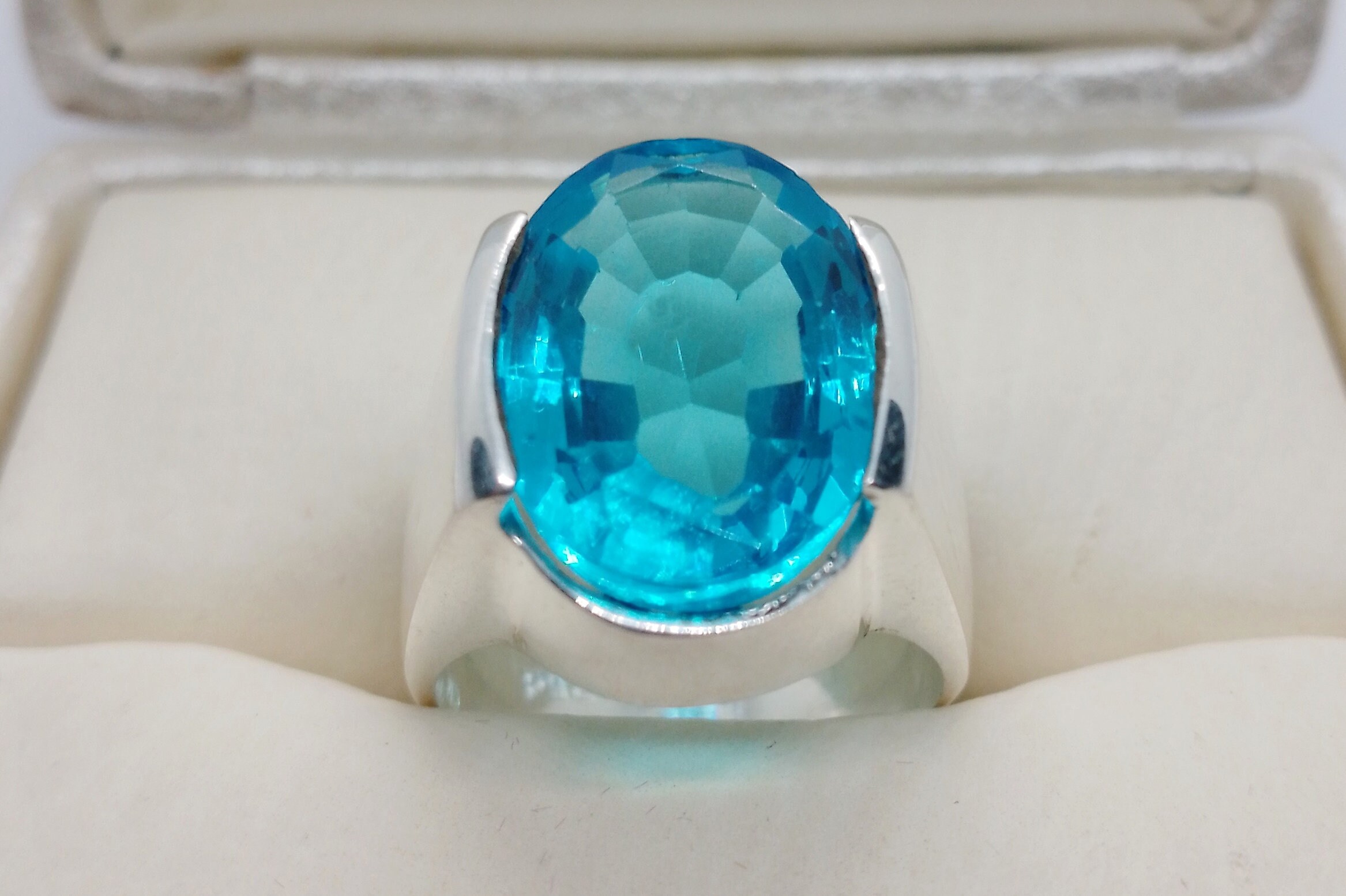 Rare Oval Cut 12 Carat Deep Blue Topaz Mens Plain Ring Sterling Silver ...