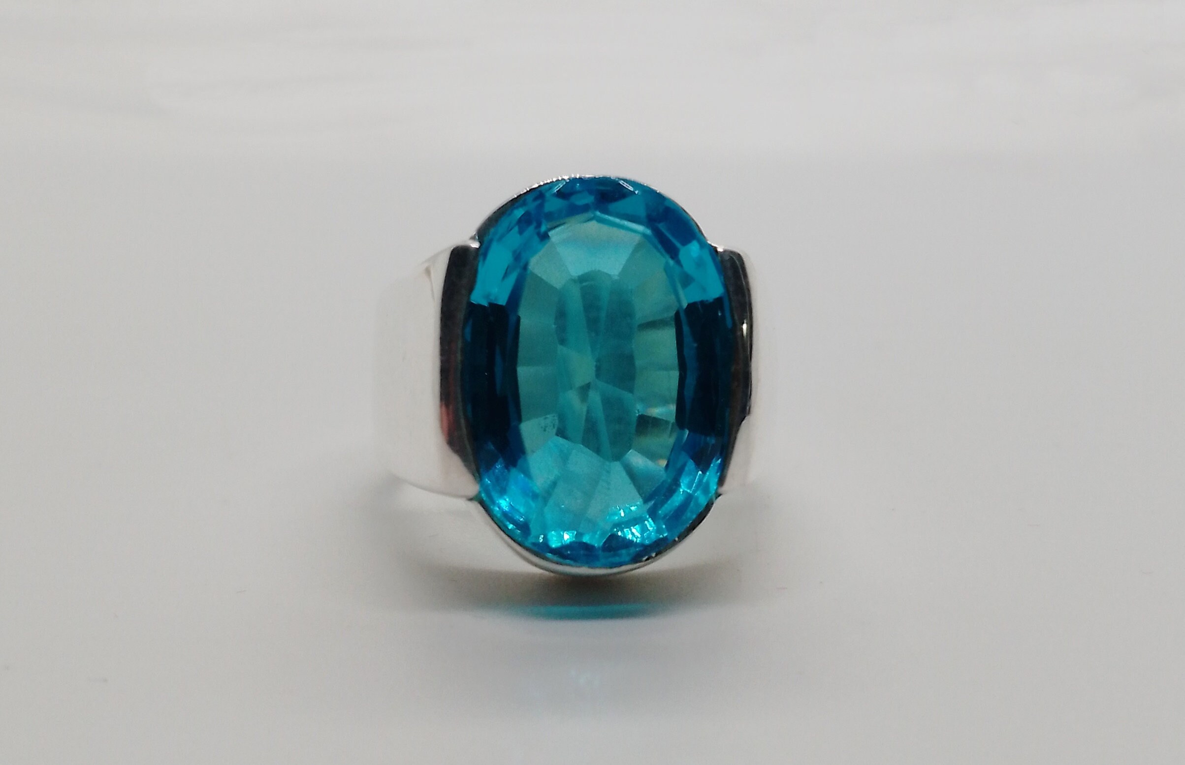 Rare Oval Cut 12 Carat Deep Blue Topaz Mens Plain Ring Sterling Silver ...