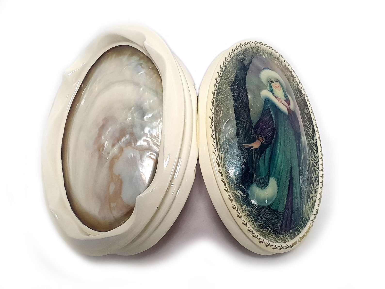 Unique Casket Made of Mother of Pearl Shell. winter Hand Painted ...