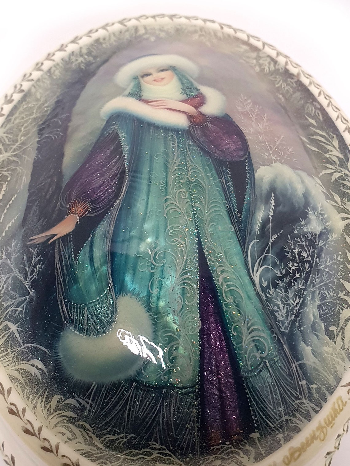 Unique Casket Made of Mother of Pearl Shell. winter Hand Painted ...