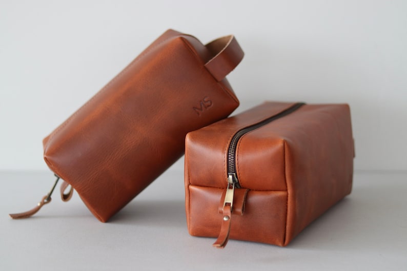 Handmade Leather Customized Dopp Kit for Groomsmen on Wedding Day ...