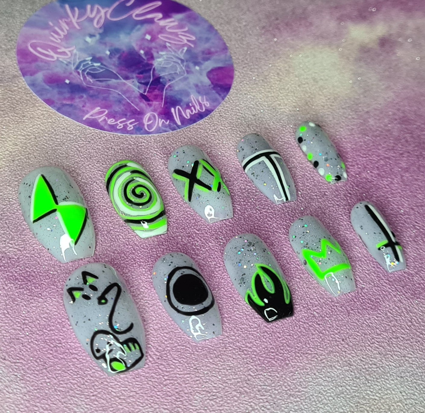 Stray Kids SKZ Neon Green and Glitter K-pop Themed Hand Painted Press ...