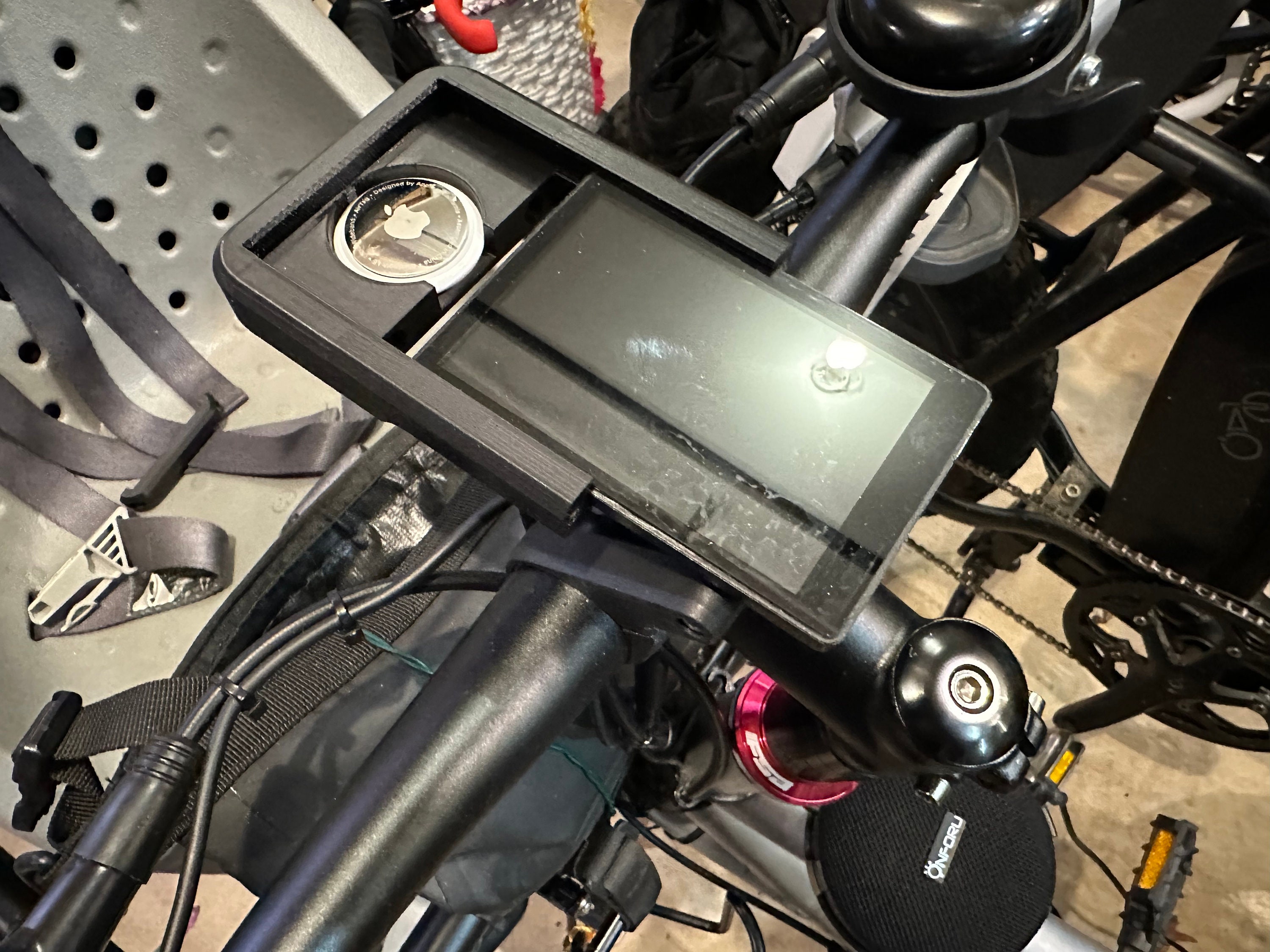 Screen Bumper With Hidden AirTag Holder for CYC Photon DS103 E-bike ...