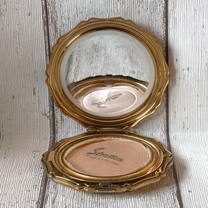 Vintage 1970s Stratton Queen Convertible Powder Compact With Toile ...