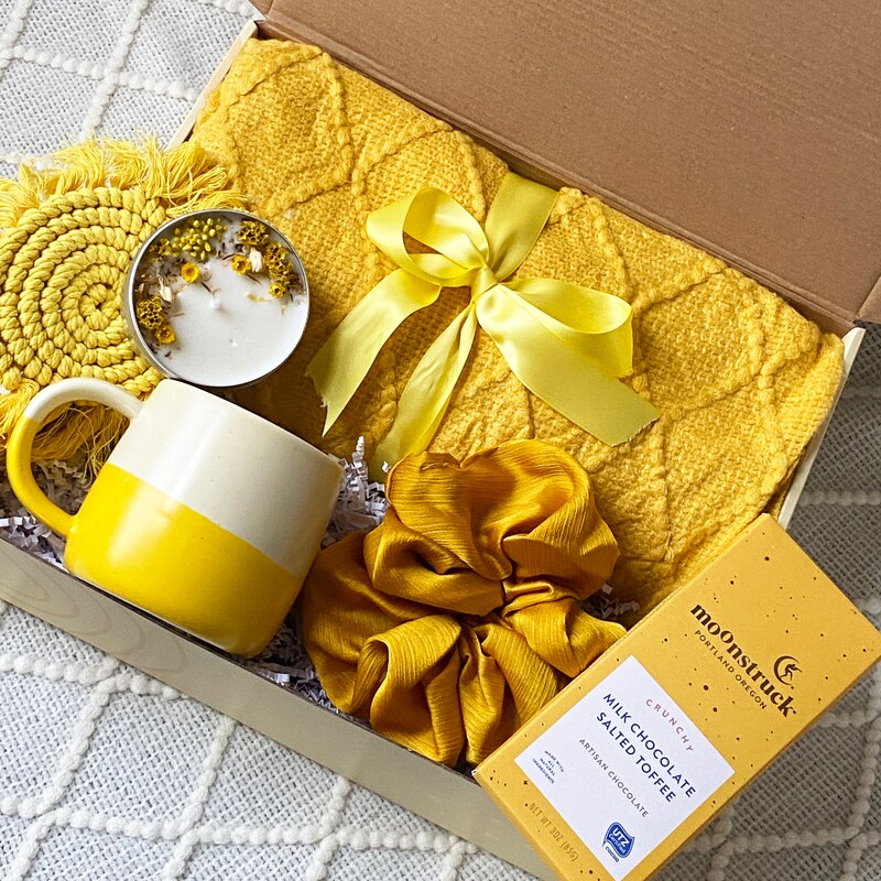 Sunshine Gift Box - 60+ Gift Ideas for 2024
