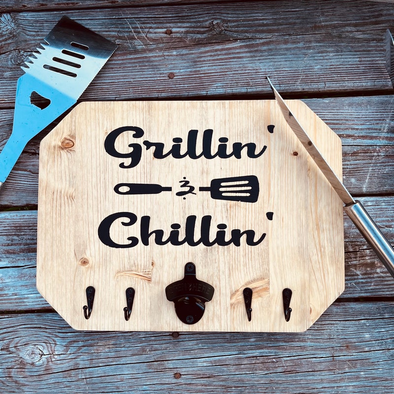 Grillin and Chillin Sign - Etsy