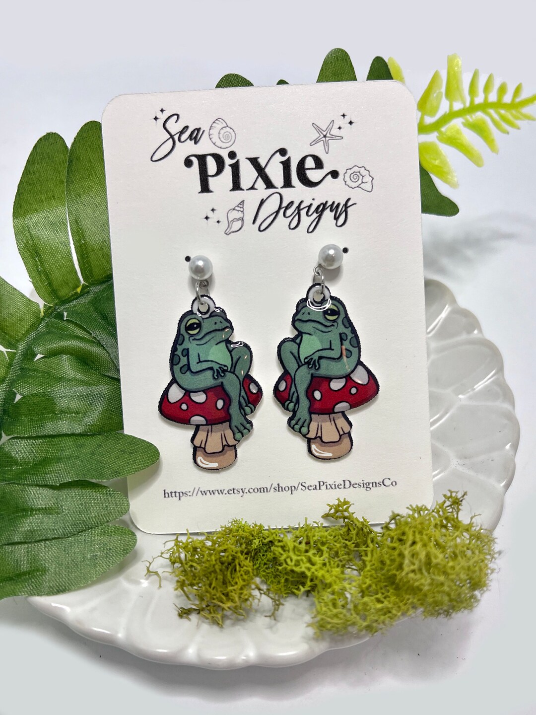 Cottage Core Mushroom Frog Shrink Plastic Earrings - Etsy