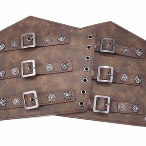 Arm Leather Armor Rivet Bracket Gothic Arm Armor Vambraces Medieval ...