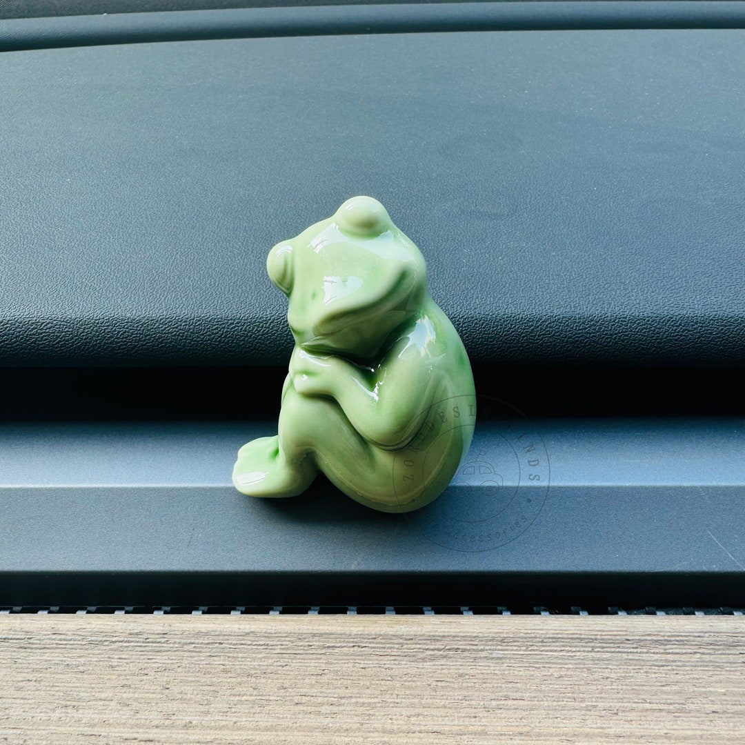 Cute Sleeping Frog Car Ornament, Cartoon Frog Car Dashboard Decor ...