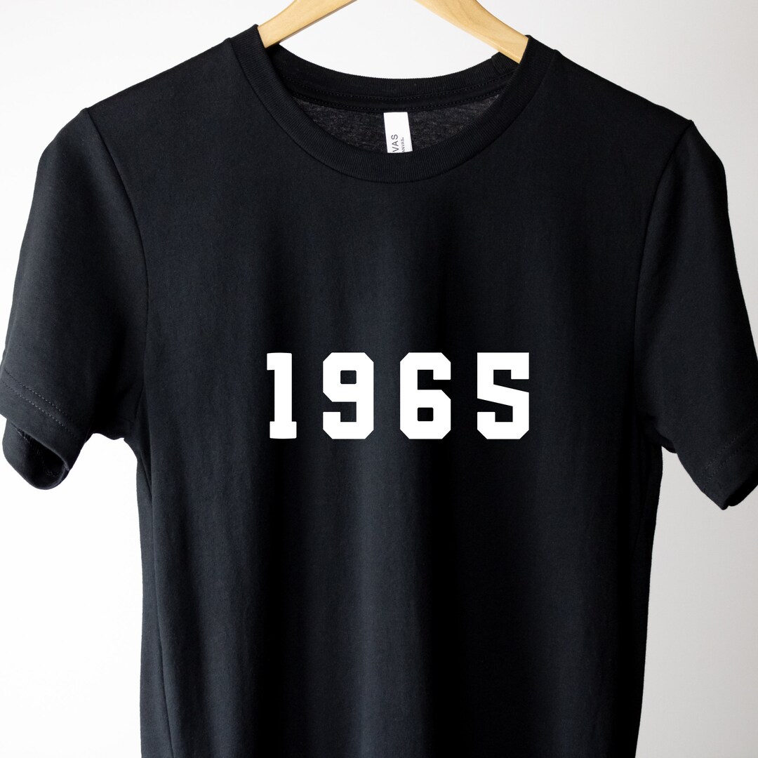 1965 T Shirt | 61st Birthday Gift | Retro 1965 Top | Born in 1965 Tee ...