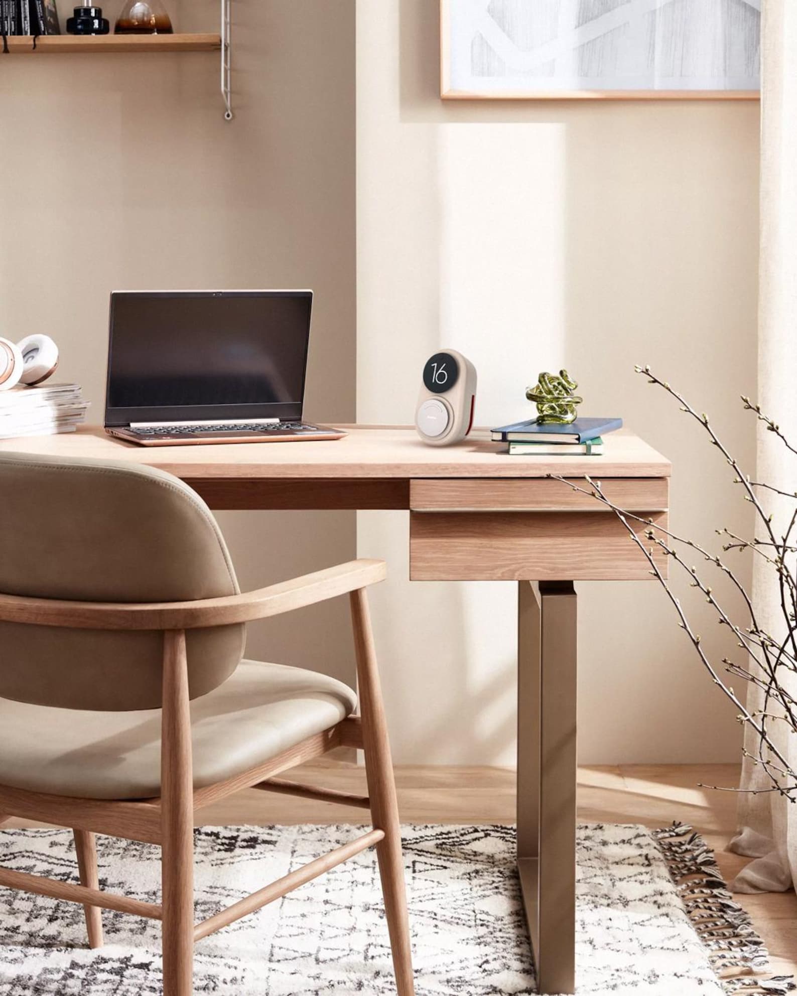 Manually Changeable Aluminum Desk Calendar – Modern and Timeless Design ...